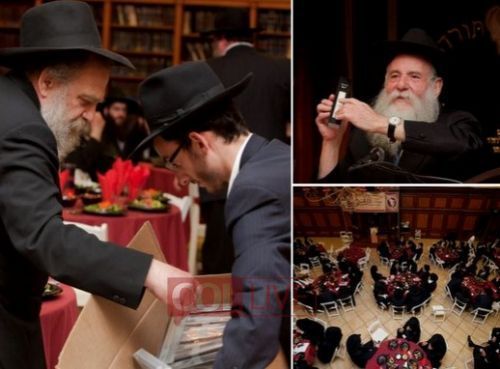 200 Shluchim Get Rare Gift