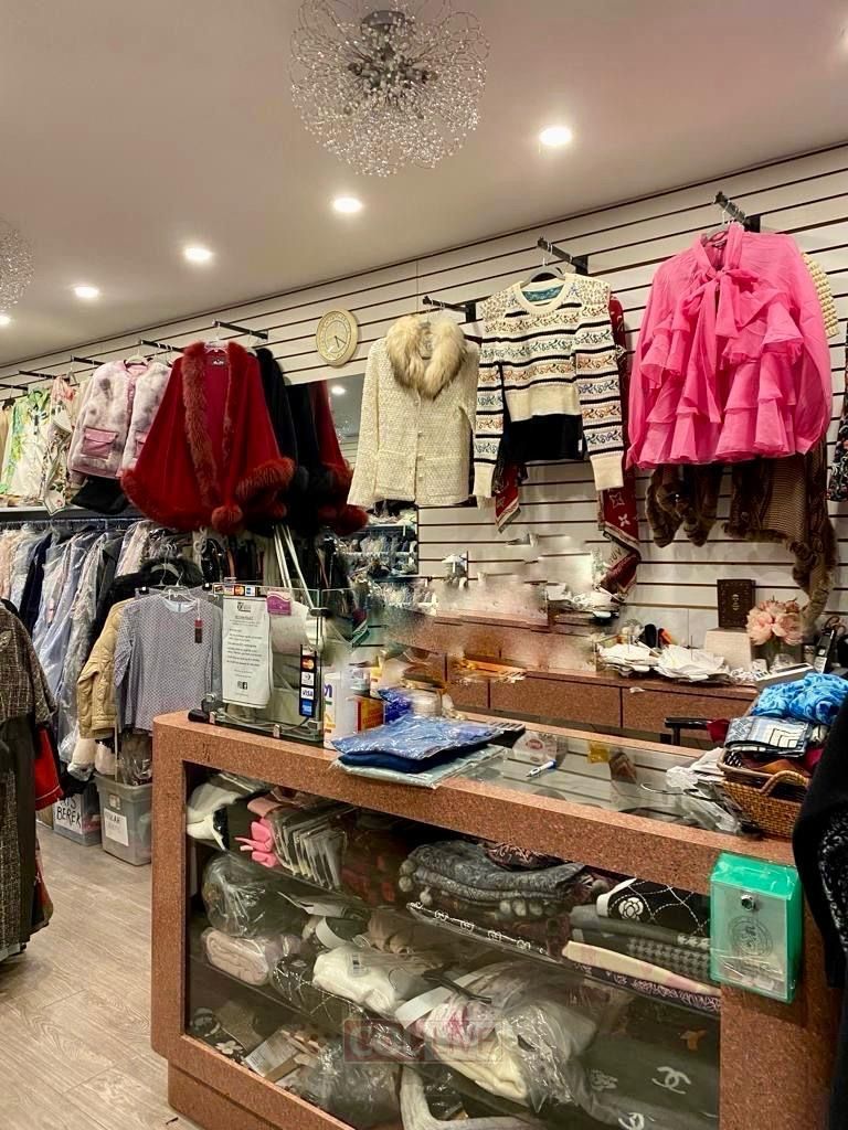 Fashion Queen on Kingston Ave to Close After 35 Years